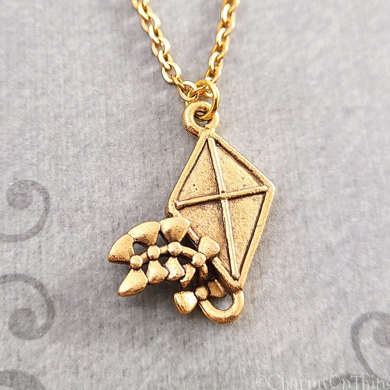 Kite Necklace - Etsy