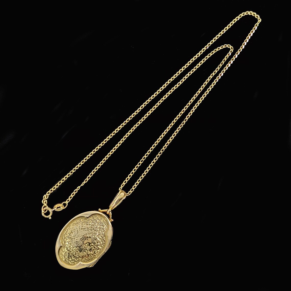 Antique Photo Locket 9ct Gold 1916 Floral Engraved Vintage Locket With ...