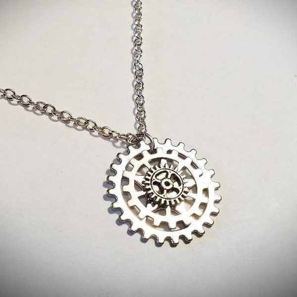 Silver Gear Necklace - Etsy