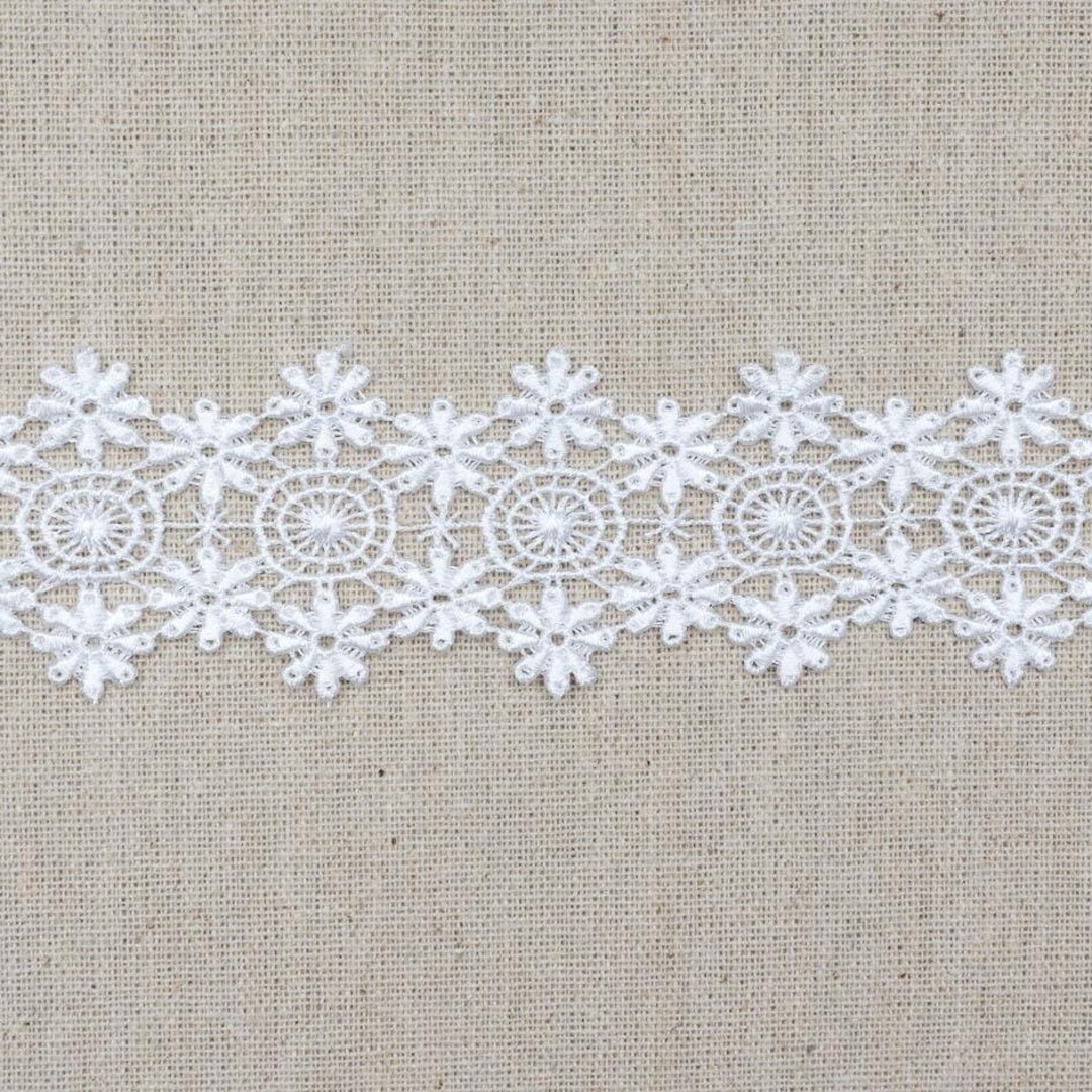 White "christie" Snowflake Guipure Lace Trim, 43mm (1 11/16in) Wide ...