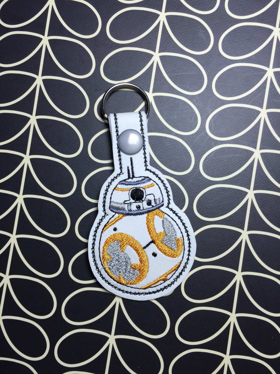 BB8 Vinyl Keychain - Etsy