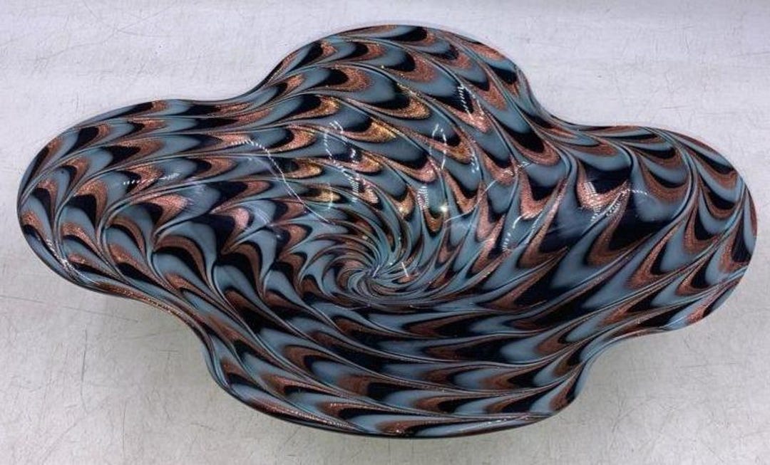Hand Blown Murano Glass Pulled Feather Console Bowl/centerpiecel. MCM ...