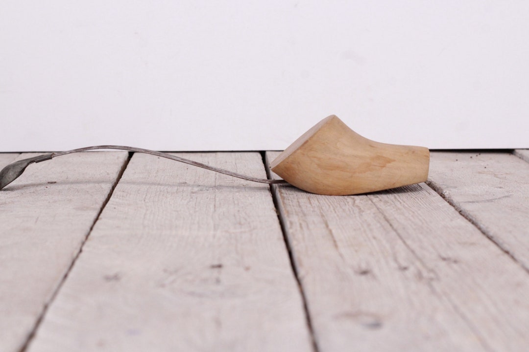Vintage Shoes Last With Spring Shoe Form - Etsy