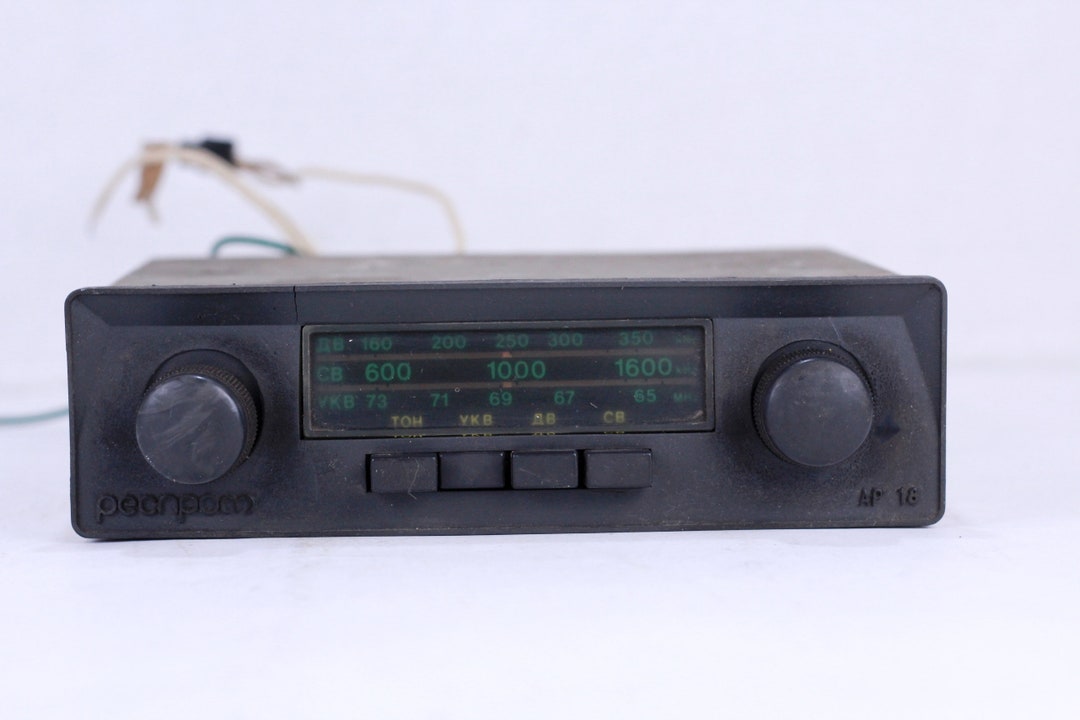Vintage Two Band Car Radio, Old-timer Cult Moskvich and Lada Radio ...
