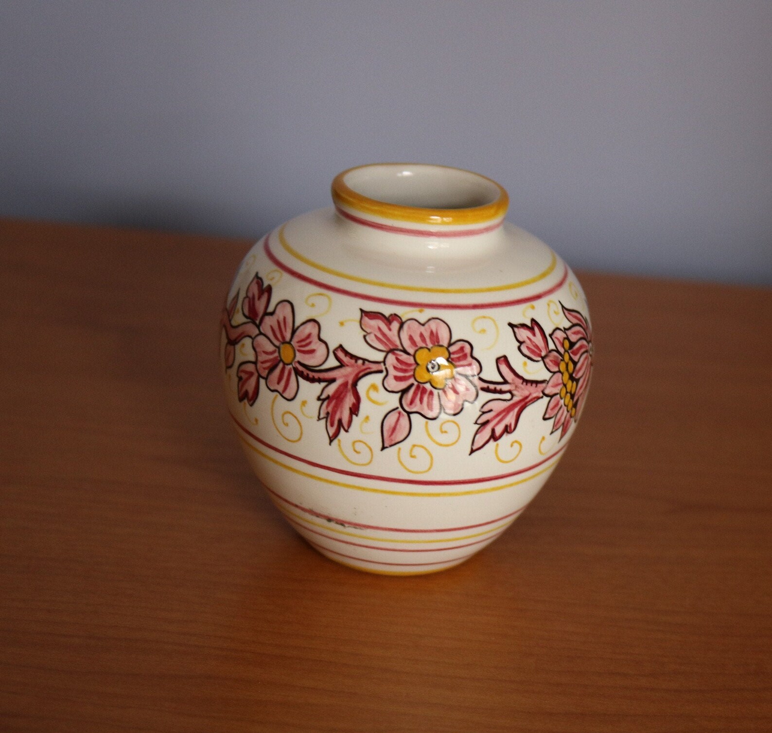 Stunning Grazia Deruta Italy Art Pottery Vase - Etsy