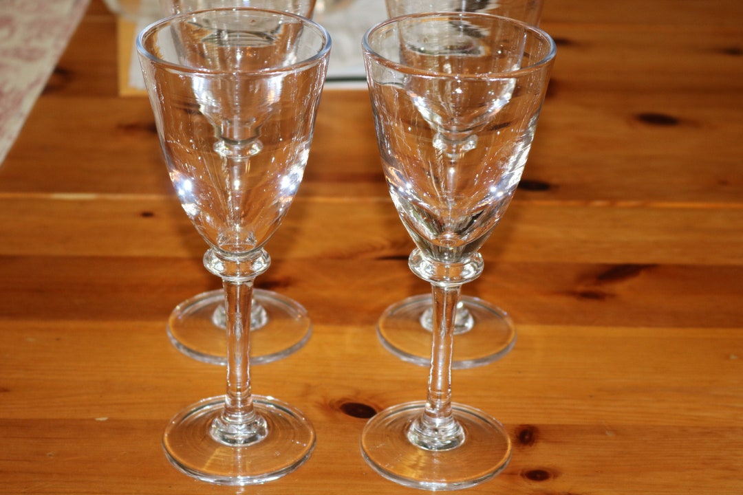 PRISTINE Set of 4 Simon Pearce Cavendish White Wine Glasses - Etsy