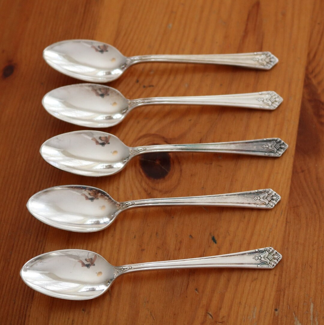1947 Rogers Bros. Mini Silver Plate Spoons - Etsy