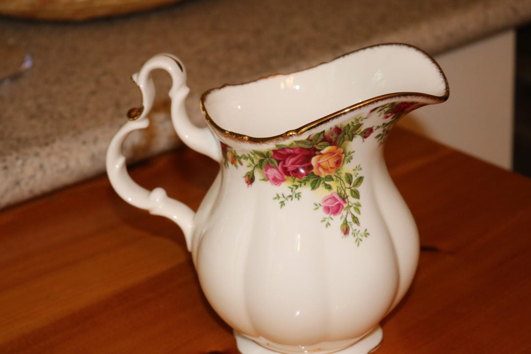 Pristine - Rare Royal Albert Old Country Roses England Large Water ...