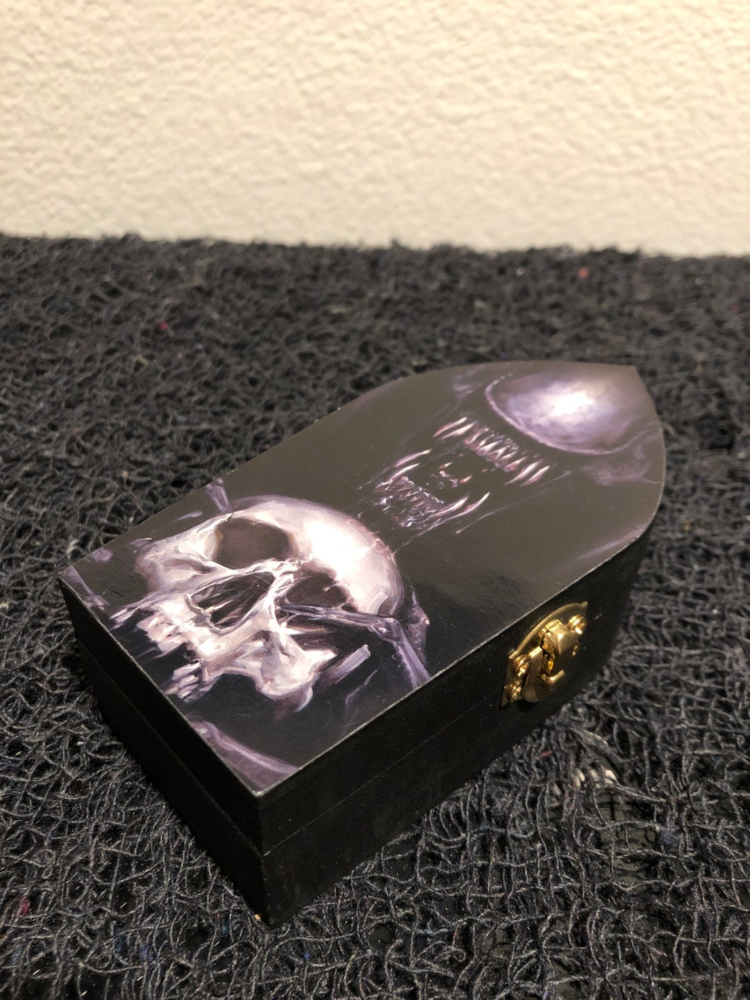 Alien Wood Coffin Trinket Keepsake Box - Horror Gothic Jewelry Box - Etsy