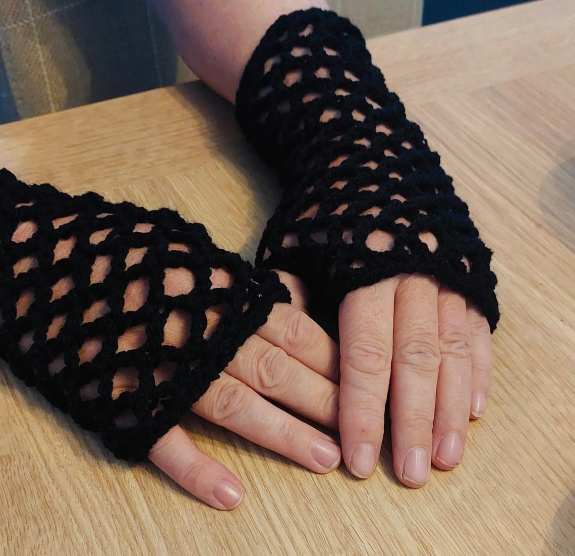 CROCHET PATTERN for Fingerless Fishnet Crochet Gloves - Etsy