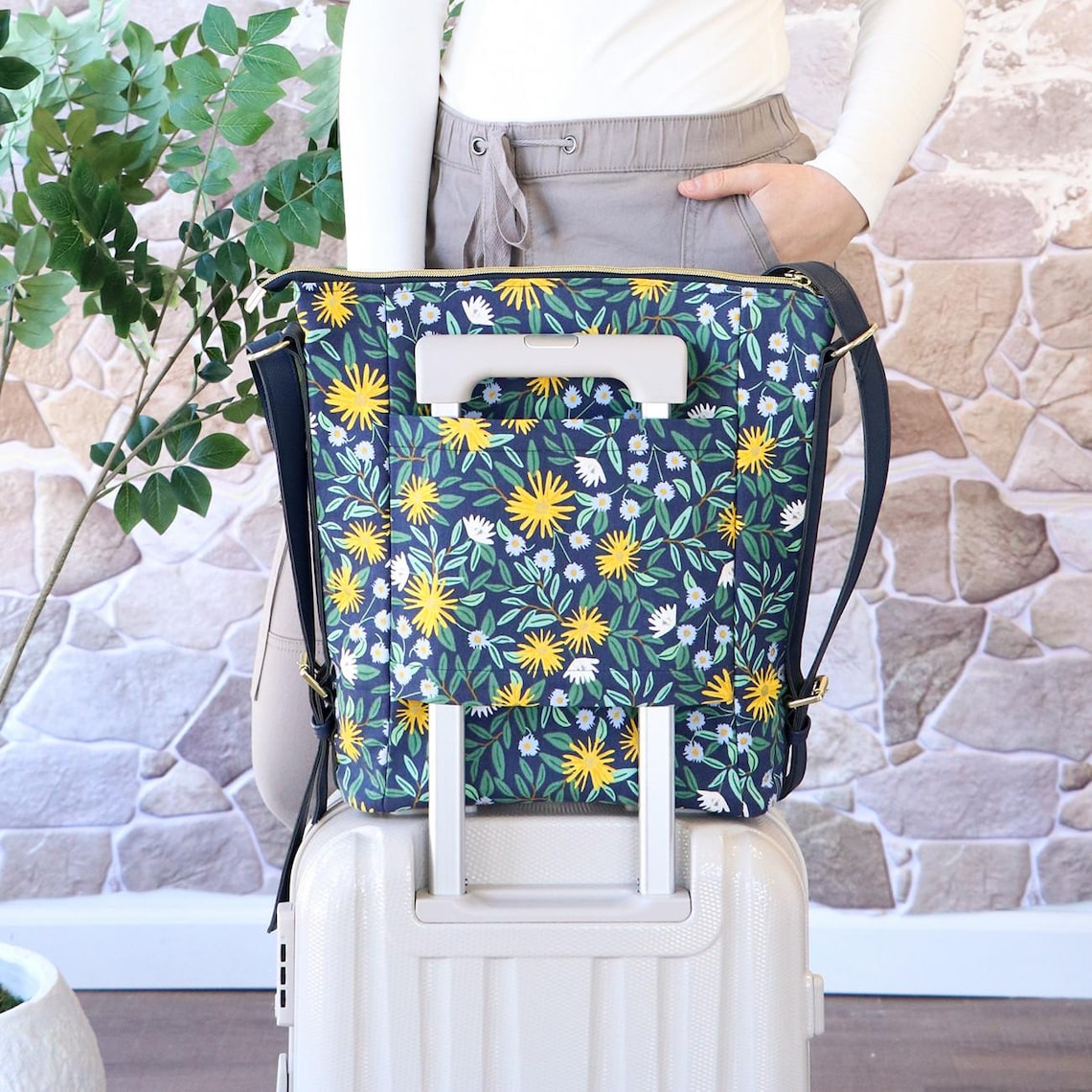 MISTY CONVERTIBLE BACKPACK Sewing Pattern, Sallie Tomato Sewing Pattern ...