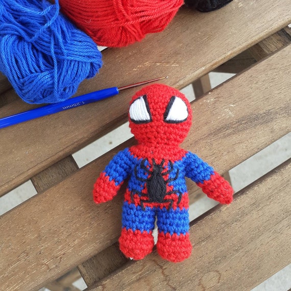 Mini spiderman figure store