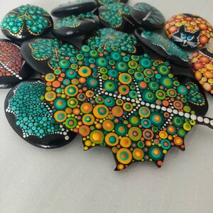 SET OF 4 Lucky Clovers on a Stone Clover Leaf on a Rock | Etsy