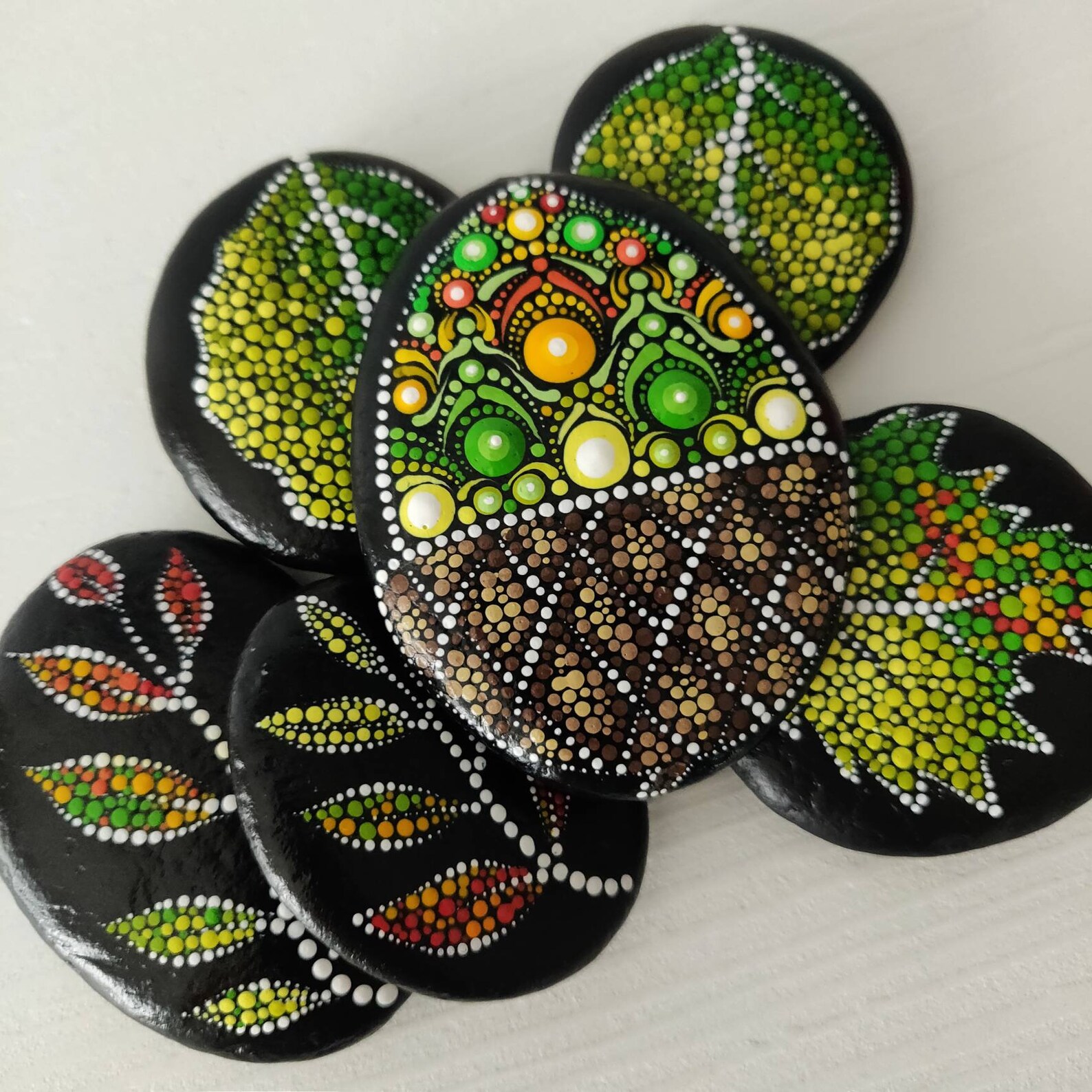 Dot Art Acorn on a Stone Acorn on a Rock Autumn Decoration - Etsy