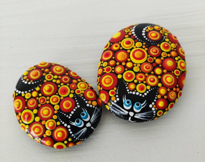 Set of 2 Cats Painted on a Stone, Mamma and a Baby Cat, Fairy Garden ...