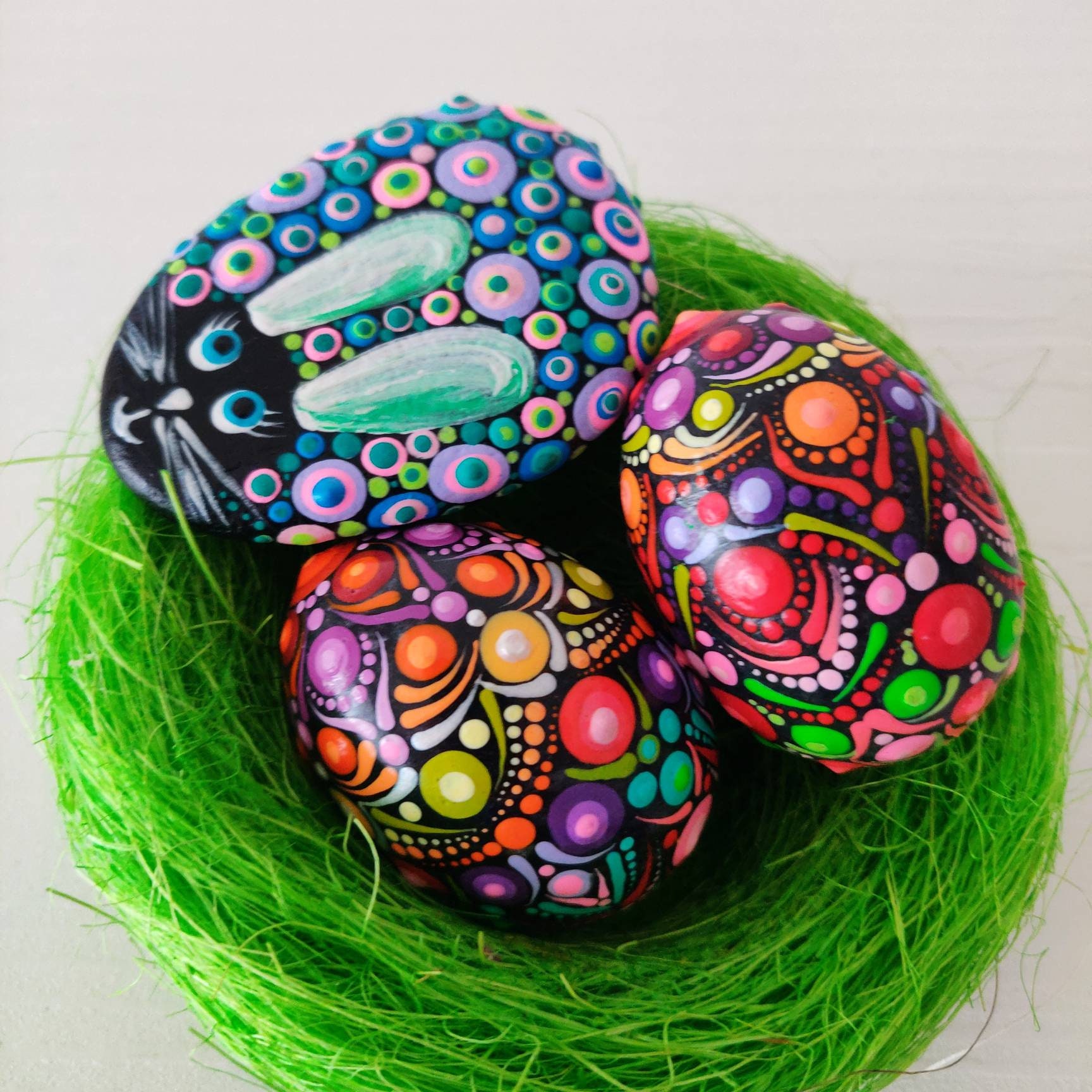 Set of 2 Easter bunnies on a colourful rock Easter rock bunny | Etsy