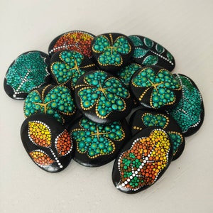 SET OF 4 - Lucky Clovers on a Stone, Clover Leaf on a Rock, Dotart ...