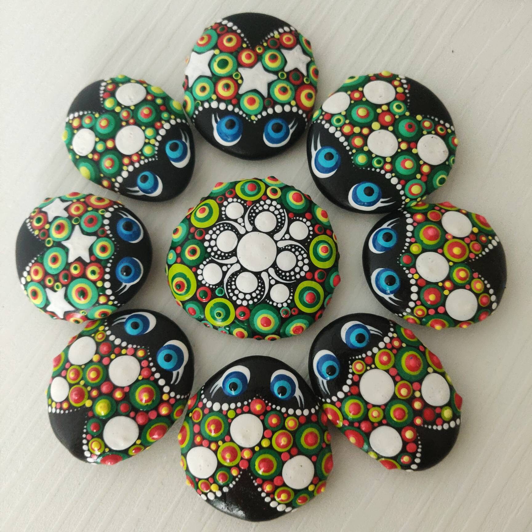 Set of 3 Snowflake Mandalas in Christmas Colors Painted on - Etsy