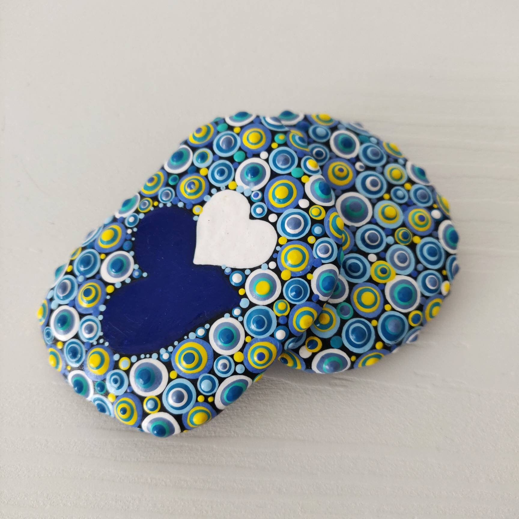 SET OF 2 rocks Painted heart stone and colorful polka dot | Etsy