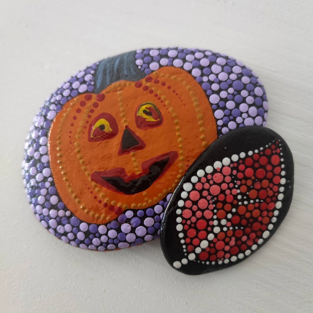 Set of Two Halloween Stones, Pumpkin Rock and a Leaf, Halloween Garden ...