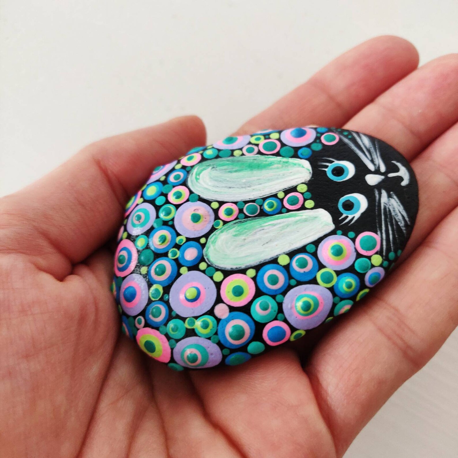 Set of 2 Easter bunnies on a colourful rock Easter rock bunny | Etsy