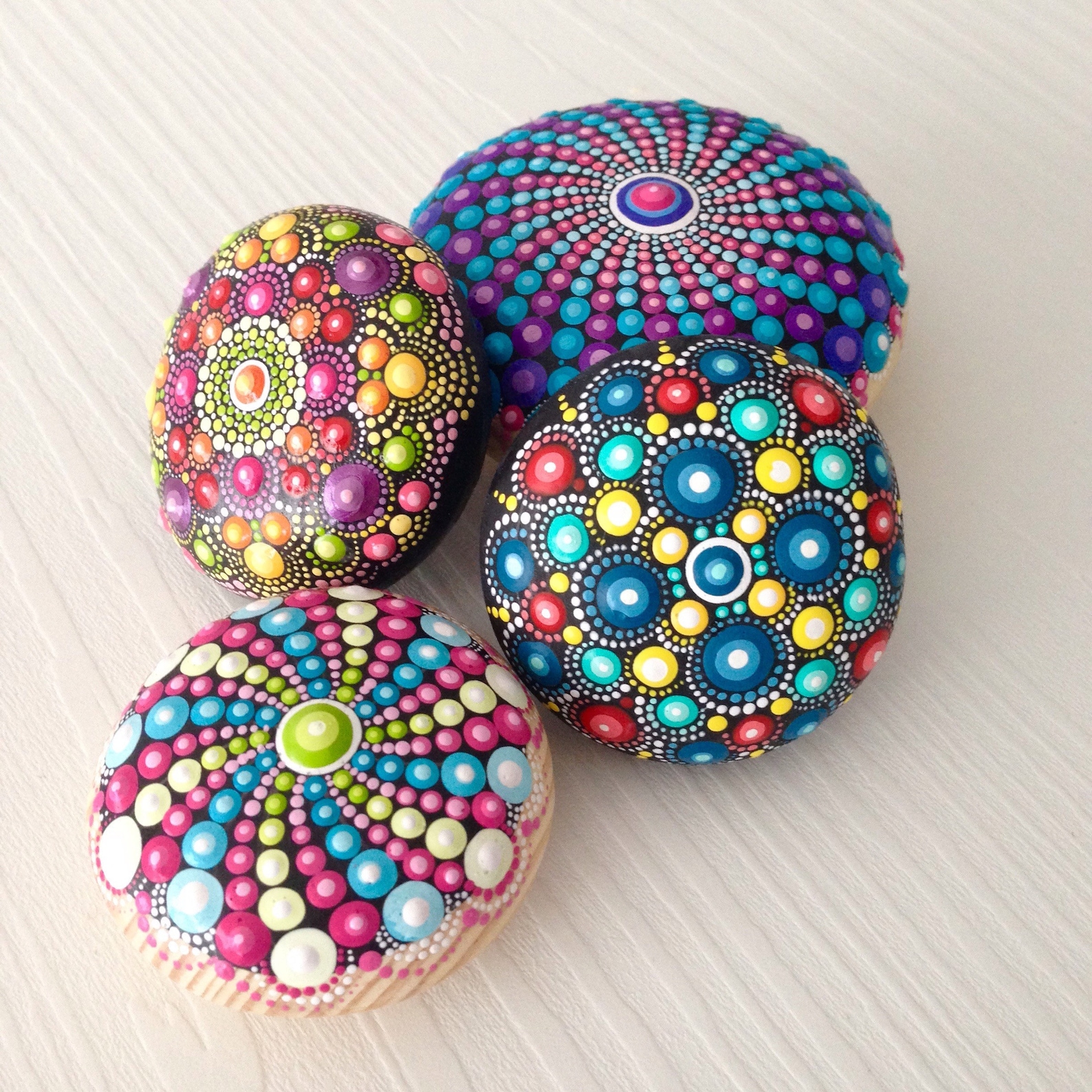 Wood Dot Art Mandala Painted Wood Pebbles Fairy Garden Gift - Etsy
