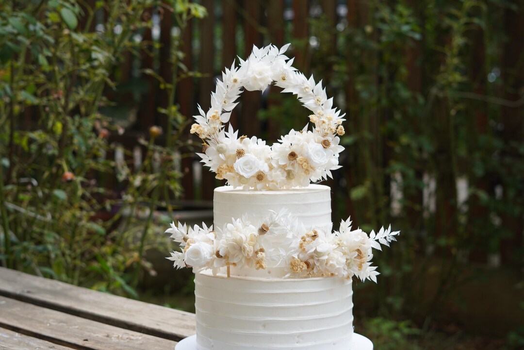 Preserved Hydrangea Wedding Cake Topper, Floral Floral Hoop Cake ...
