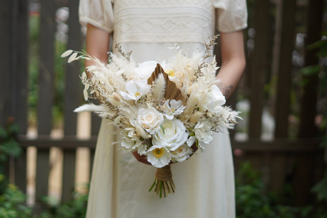 White Rustic Wedding Bouquet,artificial Flowers Wedding Decor,fan,dried ...