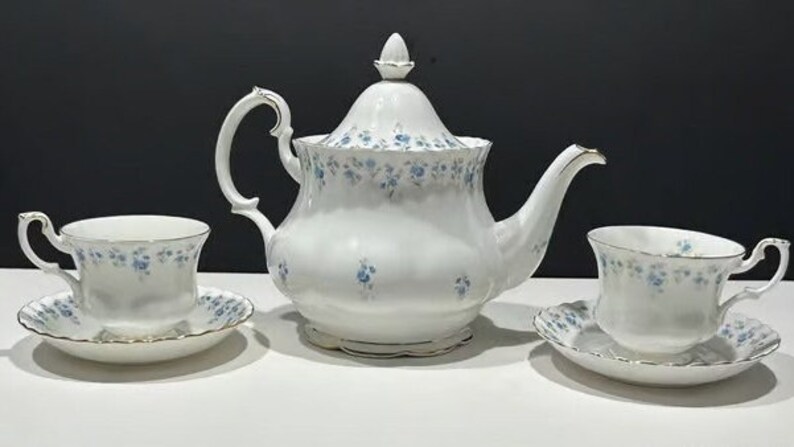 Vintage Royal Albert Memory Lane China Teapot & Teacups Set - Etsy