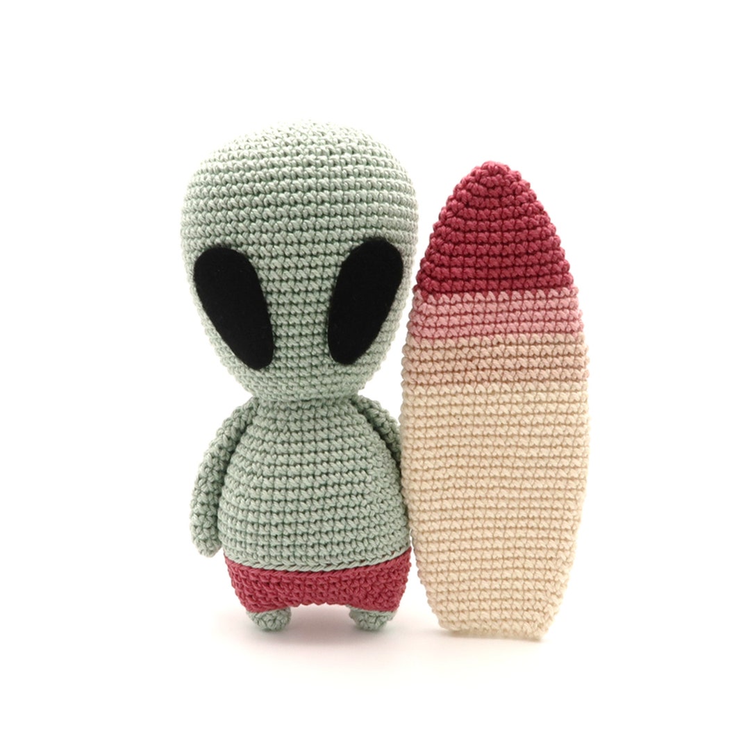 ALIEN Surfer Crochet Pattern - Etsy