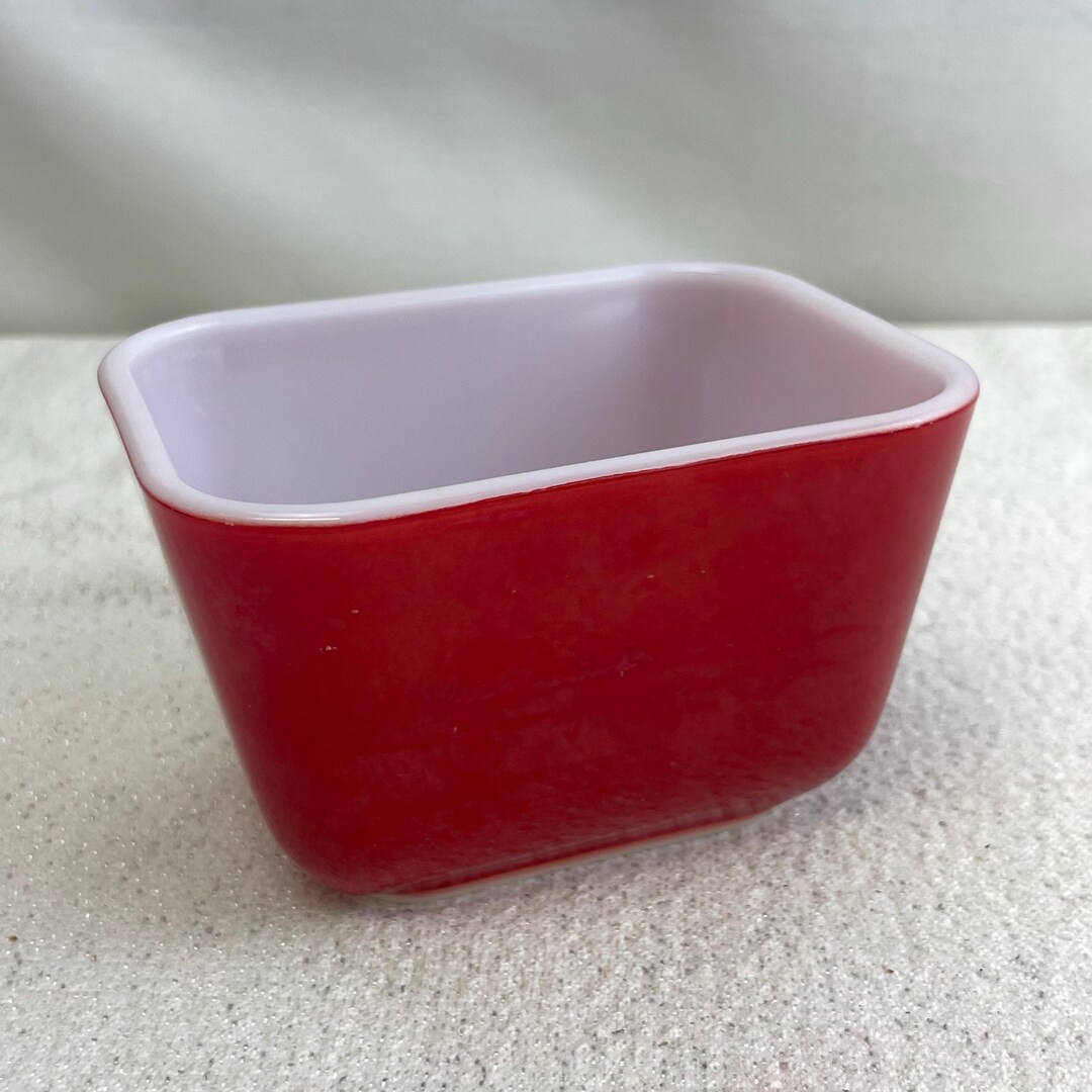 Vintage Pyrex Small Red Refrigerator Dish 0501 B 1-1/2 Cup Vintage No ...