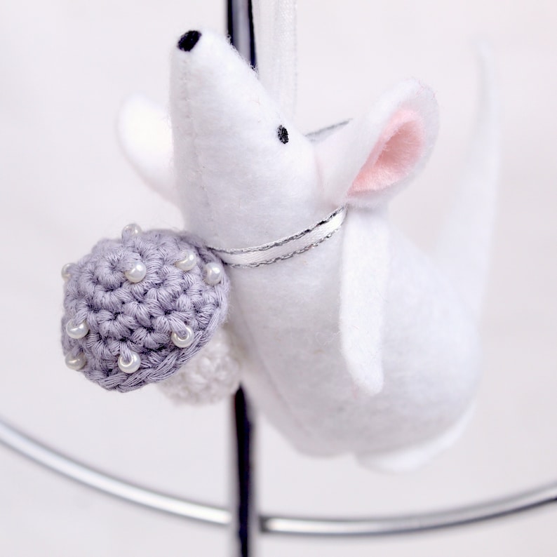 Winter Toadstool Mouse - Etsy