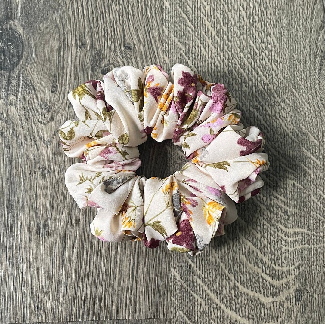 Mauve Yellow Wildflower Gray Scrunchie | Blue Gray Floral Yellow Mauve ...