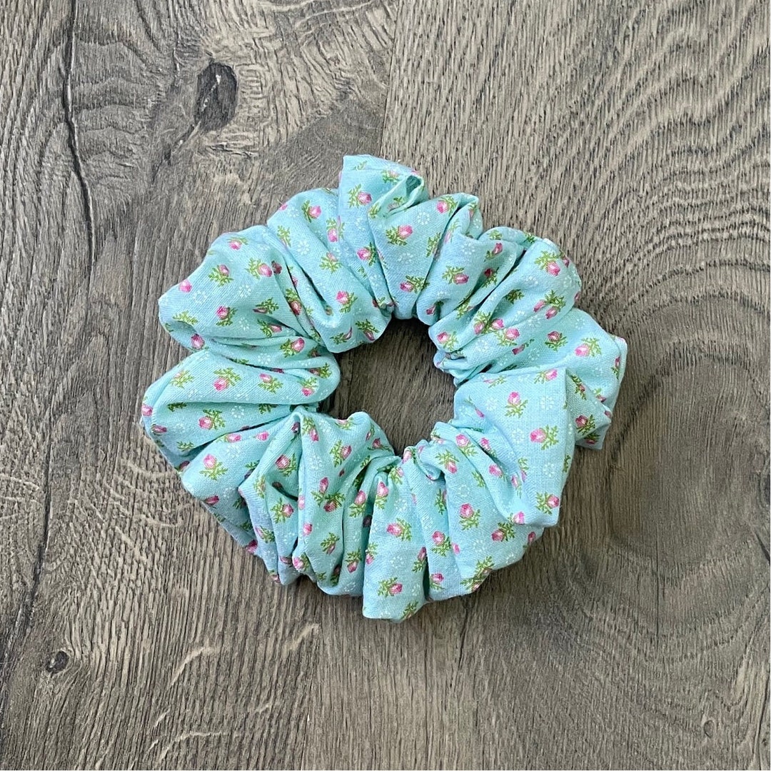 Baby Blue Pink Tulip Scrunchie | Floral Pink Tulips Flower Scrunchie on ...