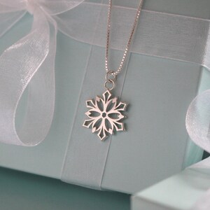 Sterling Silver~snowflake~necklace~norwegian~rosemaling~ice ...