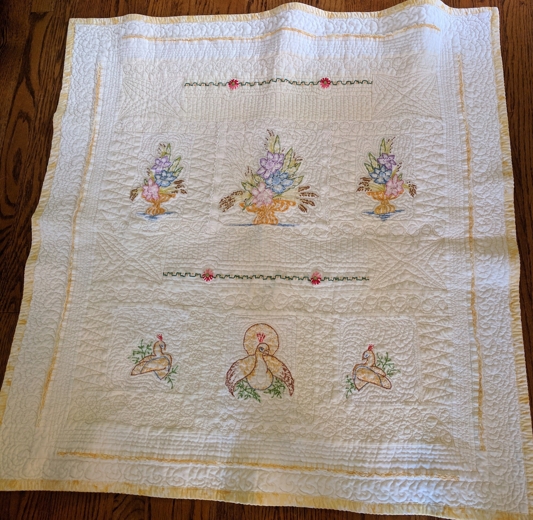 Vintage Embroidery Dove Quilt - Etsy
