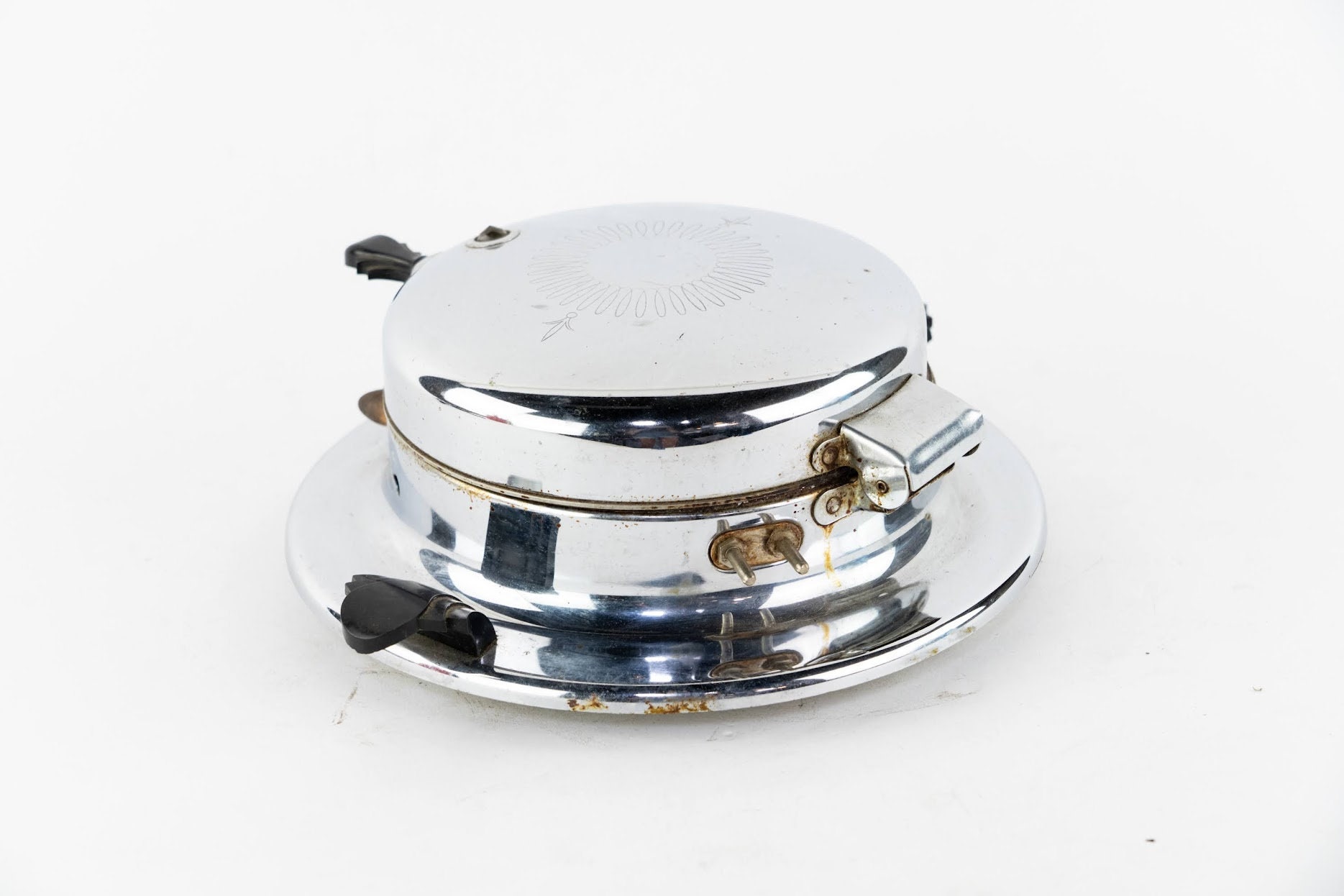 Dominion Electric Chrome Waffle Maker Model No. 1305 110/120V - Etsy