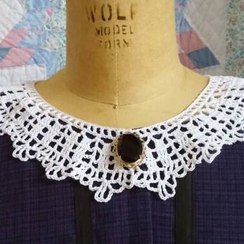 White Cotton Crossover Collar and Cuff Set 19th Century - Etsy