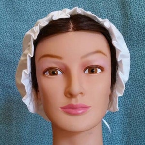 White Cotton Round Cap - Day Cap - Mob Cap - Colonial, Revolutionary ...