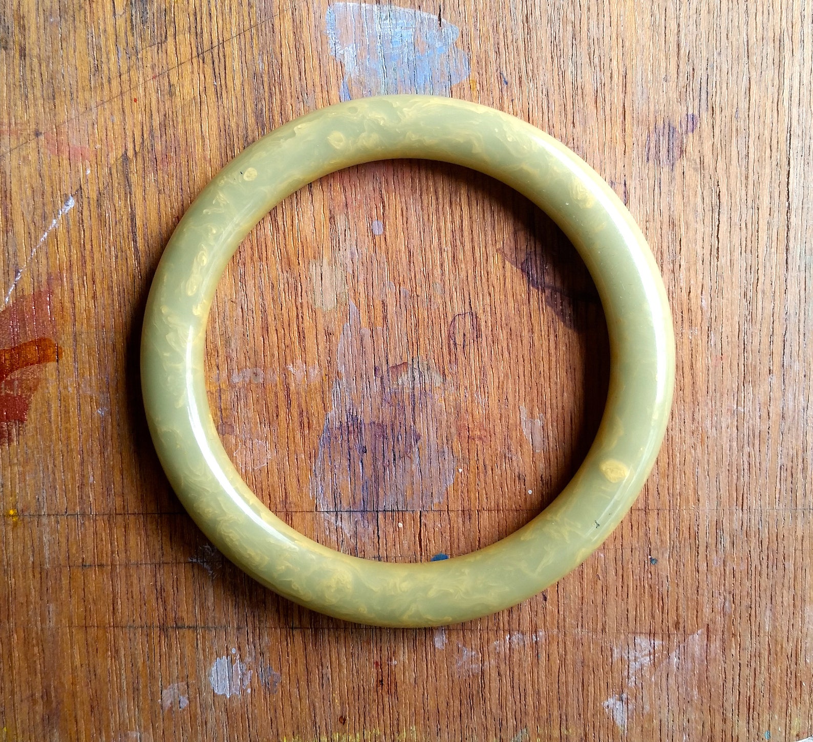 Vintage Avon Color Go Round Bakelite Bangle Bracelet Pale Avocado Green With Yellow Marble Tube ...