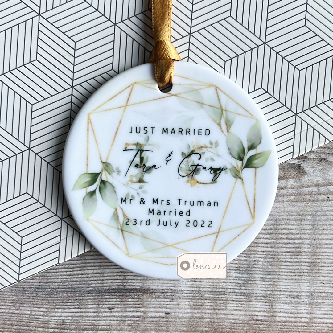 Personalised Just Married Names Mr & Mrs Wedding Geometric - Etsy