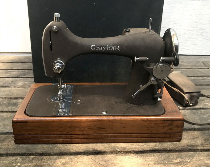 Vintage Sewing Machine, Graybar Reversew Vibrating Shuttle Sewing ...