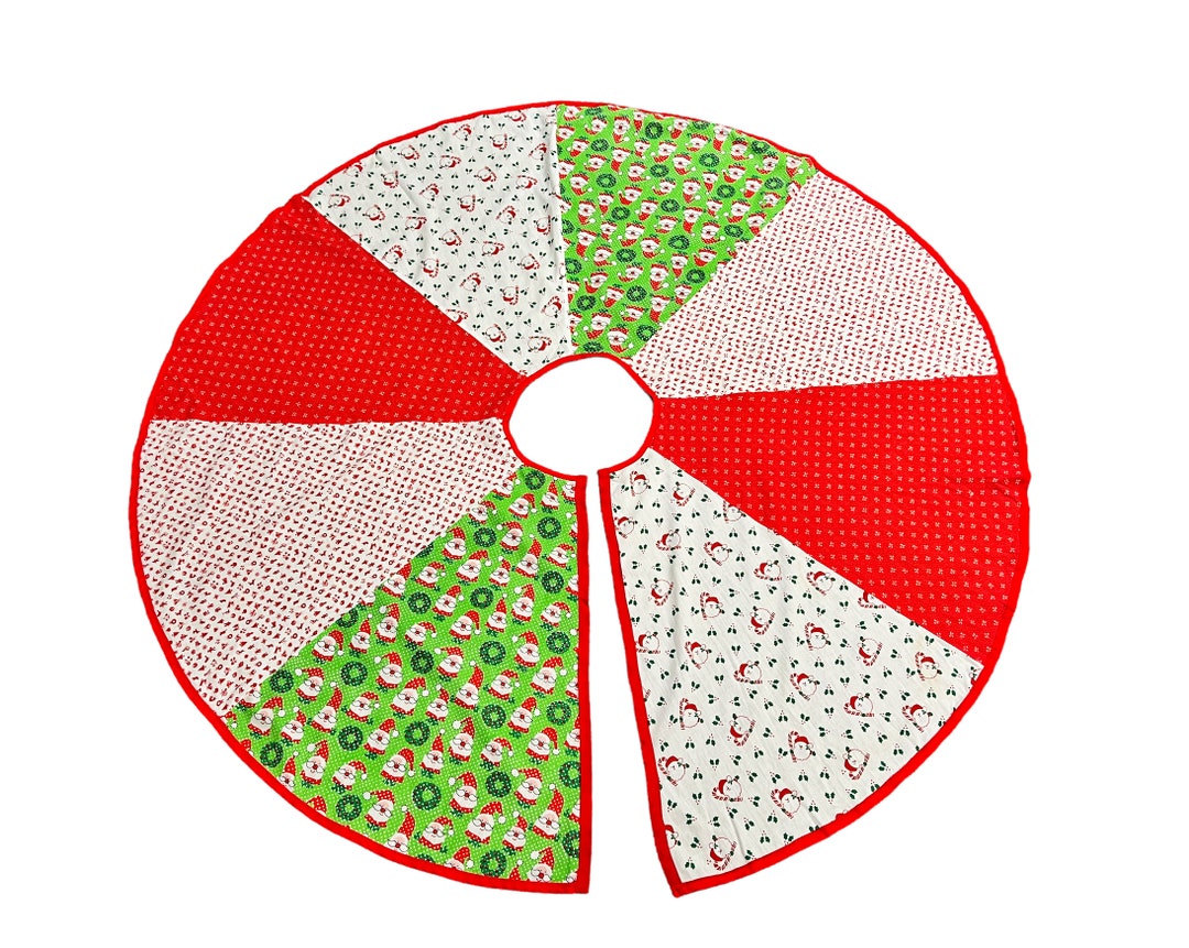 Retro Handmade Christmas Tree Skirt, Holiday Santa Fabric 53 Diameter ...