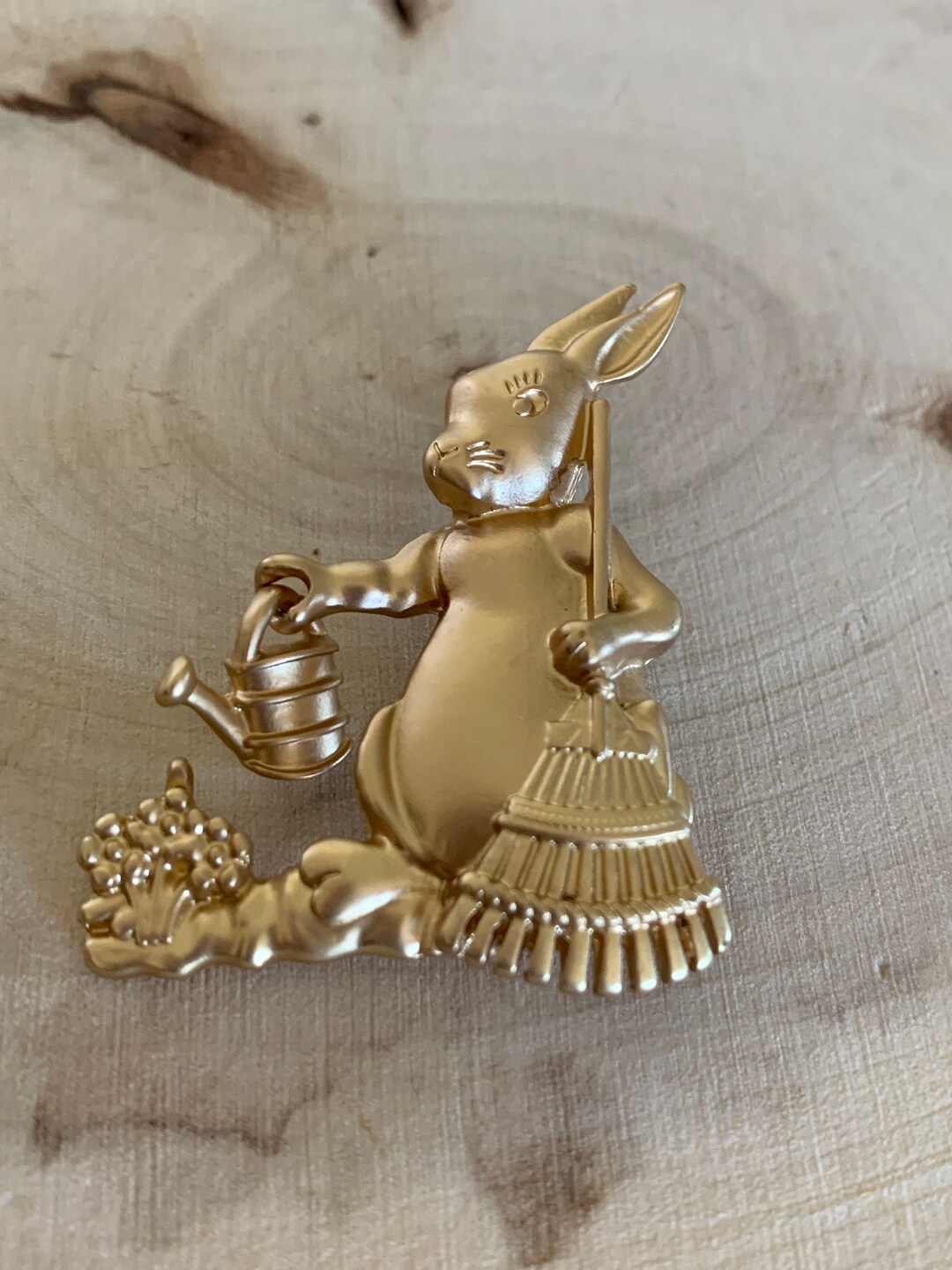 Beautiful Gold Toned Bunny Rabbit Brooch - Etsy