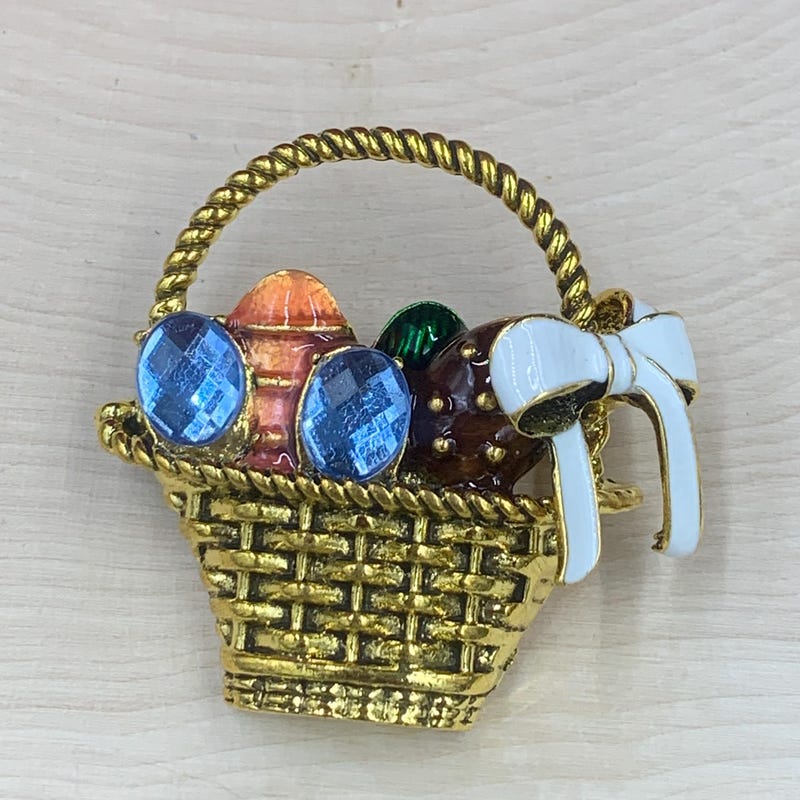 Easter Egg Brooch - Etsy