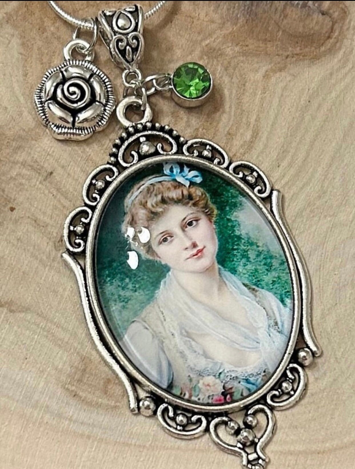 Vintage Style Portrait Pendant Necklace - Etsy