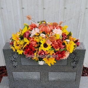 Rust Tan Yellow Fall Cemetery Headstone Saddle-grave Headstone Flowers ...
