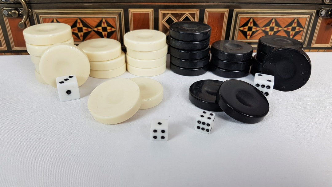 Glossy Black & Ivory Game Pieces, Chess, Checkers, Backgammon ...