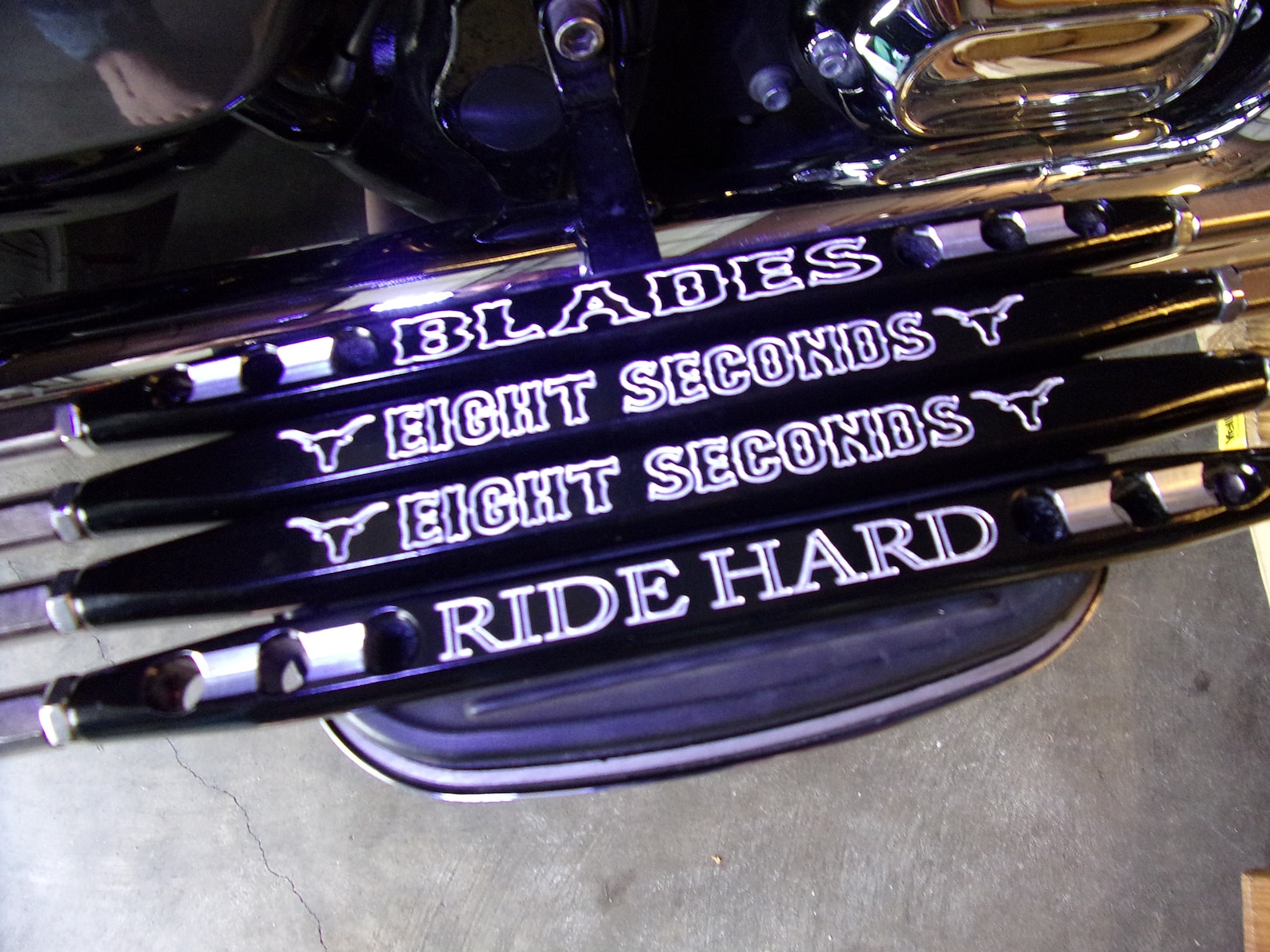 Harley custom engraved shift linkage gloss black FLH CNC | Etsy