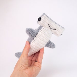PATTERN: Hugo the Hammerhead Shark Pattern - Amigurumi Hammerhead Shark ...